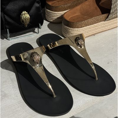 De mooiste schoenen en tassen shop je van Kurt Geiger